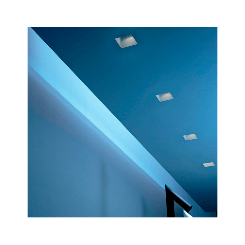 BIC B07 (LED). de Oty Light | La Tienda de Iluminación